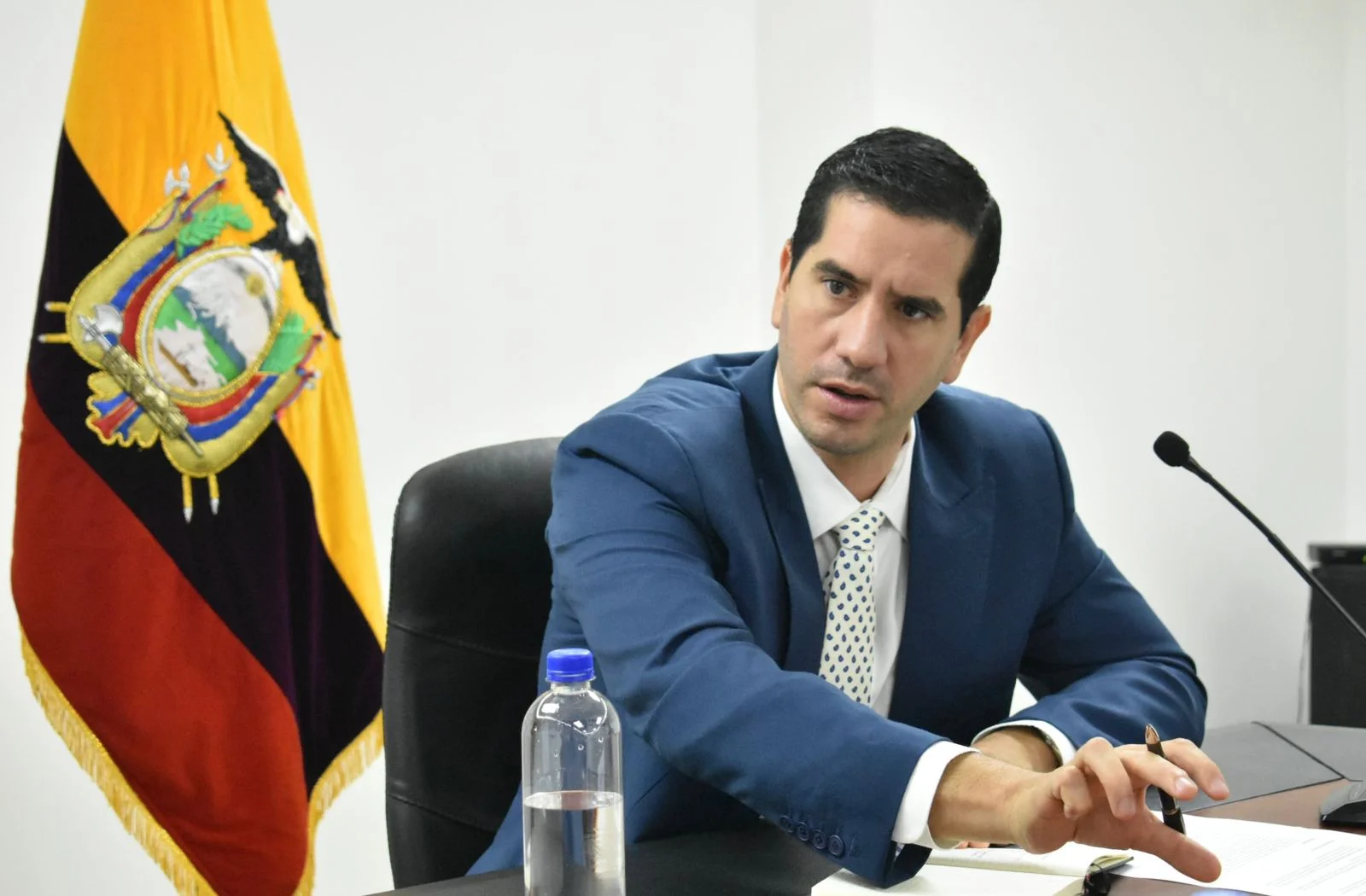 Ecuador analiza la compra de energía a Colombia - La Prensa Ecuador