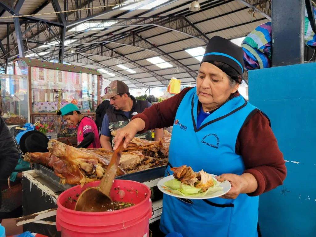 Hornado en Riobamba: Rosita con su comida típica en el mercado - Diario ...