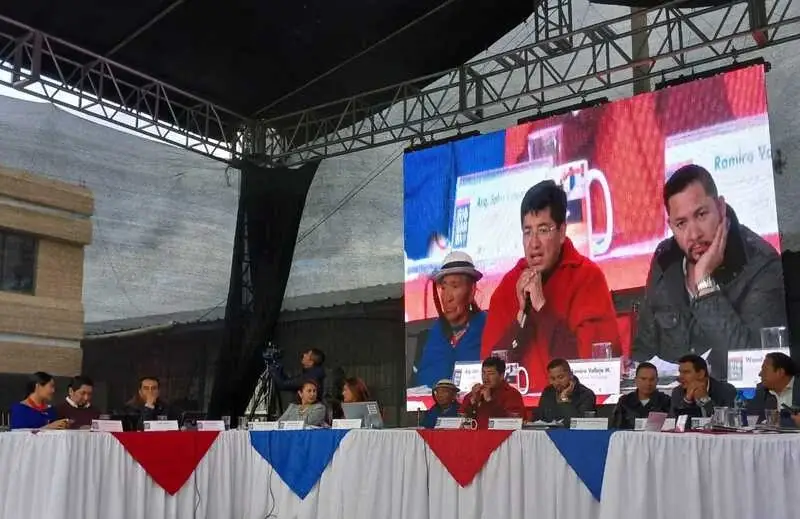 Sesión de Concejo del Municipio de Riobamba - Diario La Prensa Riobamba